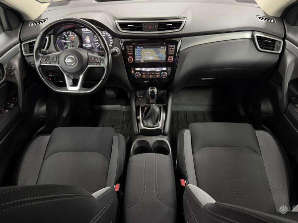 Brown Nissan Qashqai 2018 in Kaunas, with an engine capacity of 1.60 L and mileage of 205 thousand km for 9700 €, photo 7 on AUTOMOTO.COM.LV