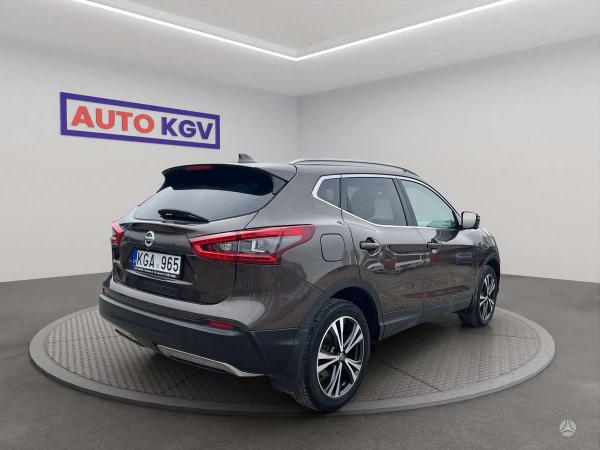 Brown Nissan Qashqai 2018 in Kaunas, with an engine capacity of 1.20 L and mileage of 96 thousand km for 14799 €, photo 5 on AUTOMOTO.COM.LV