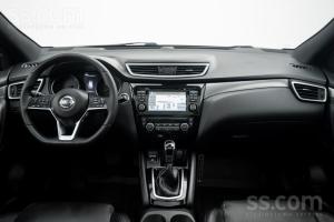 Brown Nissan Qashqai 2018 in Tallinn, with an engine capacity of 1.20 L and mileage of 184 thousand km for 11999 €, photo 3 on AUTOMOTO.COM.LV