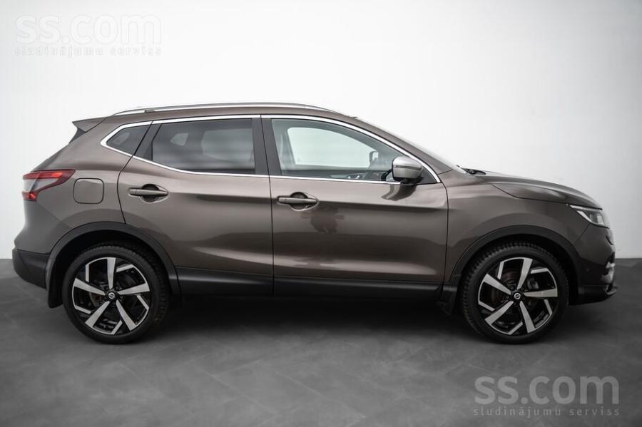 Brown Nissan Qashqai 2018 in Tallinn, with an engine capacity of 1.20 L and mileage of 184 thousand km for 11999 €, photo 7 on AUTOMOTO.COM.LV