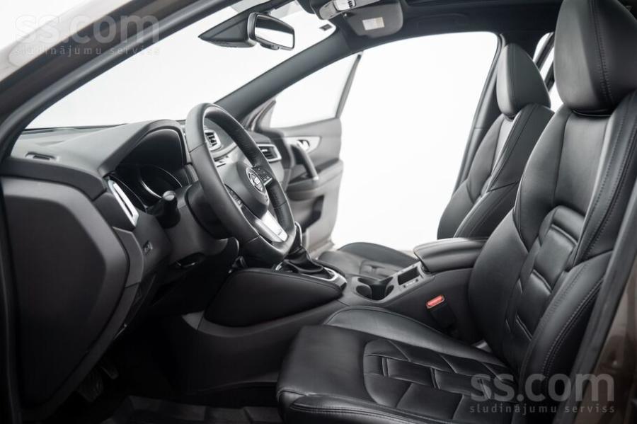 Brown Nissan Qashqai 2018 in Tallinn, with an engine capacity of 1.20 L and mileage of 184 thousand km for 11999 €, photo 10 on AUTOMOTO.COM.LV