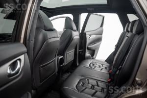 Brown Nissan Qashqai 2018 in Tallinn, with an engine capacity of 1.20 L and mileage of 184 thousand km for 11999 €, photo 11 on AUTOMOTO.COM.LV