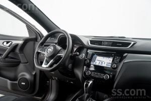 Brown Nissan Qashqai 2018 in Tallinn, with an engine capacity of 1.20 L and mileage of 184 thousand km for 11999 €, photo 14 on AUTOMOTO.COM.LV