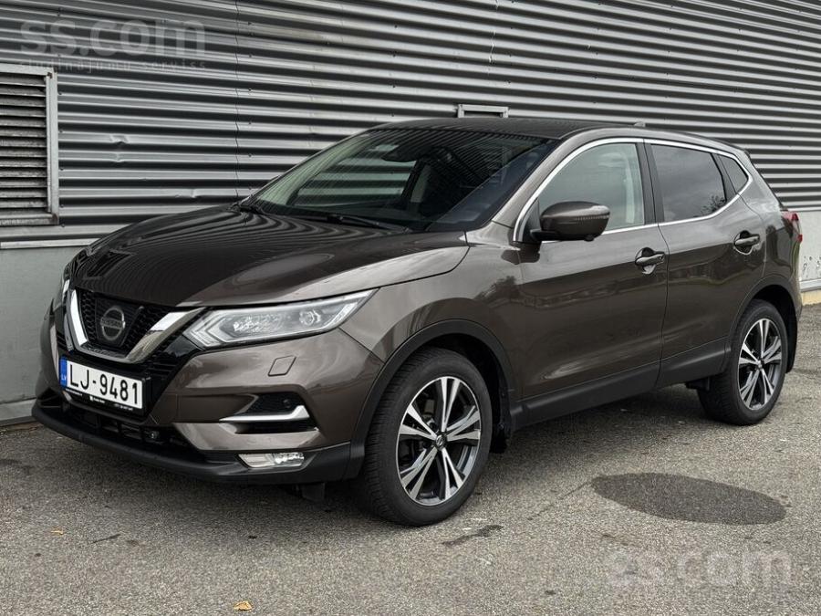 Brūns Nissan Qashqai 2018 Rīga, ar dzinēja tilpumu 1.20 L un nobraukumu 141 tūkst. km par 10900 €, foto 1 vietnē AUTOMOTO.COM.LV