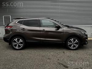 Brūns Nissan Qashqai 2018 Rīga, ar dzinēja tilpumu 1.20 L un nobraukumu 141 tūkst. km par 10900 €, foto 7 vietnē AUTOMOTO.COM.LV