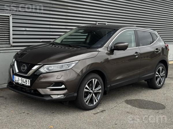 Brown Nissan Qashqai 2018 in Riga, with an engine capacity of 1.20 L and mileage of 141 thousand km for 10900 €, photo 1 on AUTOMOTO.COM.LV