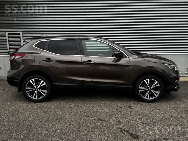 Brown Nissan Qashqai 2018 in Riga, with an engine capacity of 1.20 L and mileage of 141 thousand km for 10900 €, photo 7 on AUTOMOTO.COM.LV