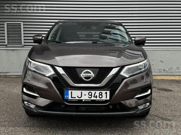 Brown Nissan Qashqai 2018 in Riga, with an engine capacity of 1.20 L and mileage of 141 thousand km for 10900 €, photo 9 on AUTOMOTO.COM.LV