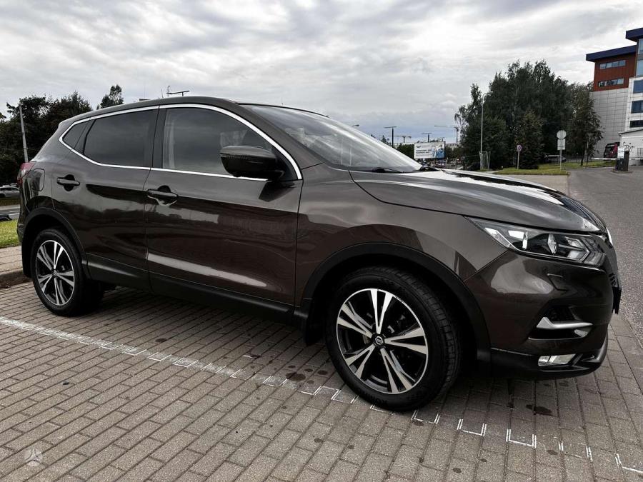 Brūns Nissan Qashqai 2018 Viļņa, ar dzinēja tilpumu 1.20 L un nobraukumu 90 tūkst. km par 12500 €, foto 5 vietnē AUTOMOTO.COM.LV
