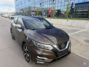 Brown Nissan Qashqai 2018 in Panevezys, with an engine capacity of 1.62 L and mileage of 203 thousand km for 11200 €, photo 5 on AUTOMOTO.COM.LV