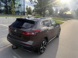 Brown Nissan Qashqai 2018 in Panevezys, with an engine capacity of 1.62 L and mileage of 203 thousand km for 11200 €, photo 10 on AUTOMOTO.COM.LV