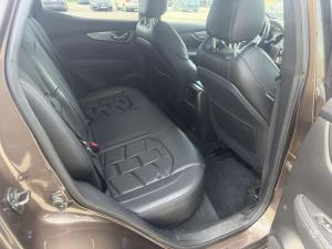 Brown Nissan Qashqai 2018 in Panevezys, with an engine capacity of 1.62 L and mileage of 203 thousand km for 11200 €, photo 31 on AUTOMOTO.COM.LV