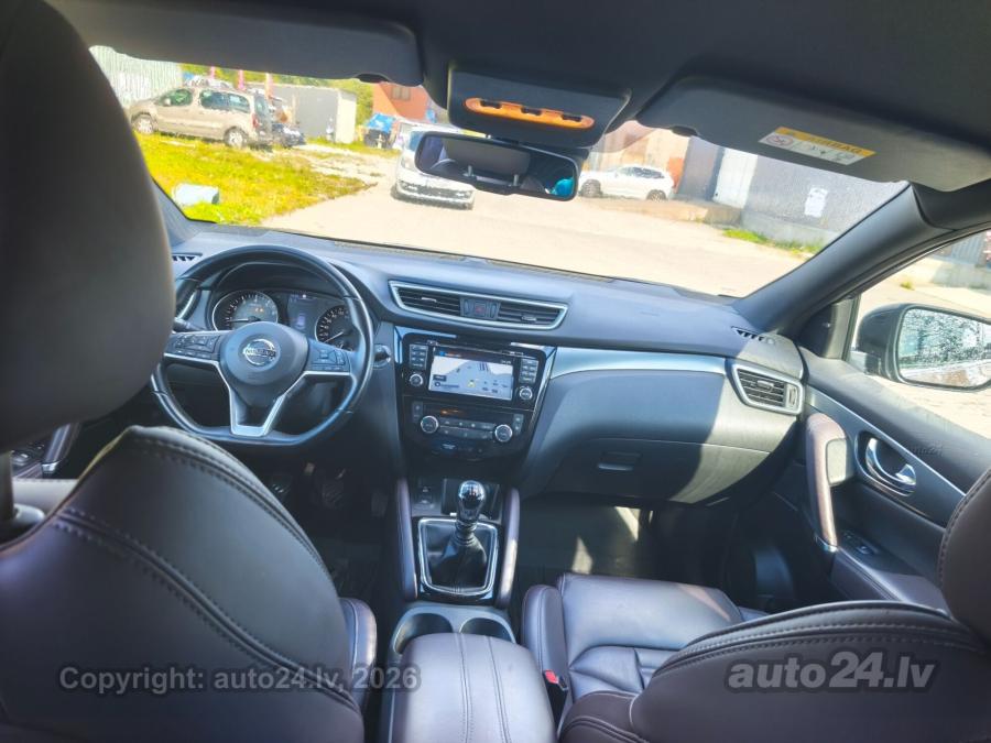 Brūns Nissan Qashqai 2018 Tallina, ar dzinēja tilpumu 1.20 L un nobraukumu 95 tūkst. km par 10500 €, foto 7 vietnē AUTOMOTO.COM.LV