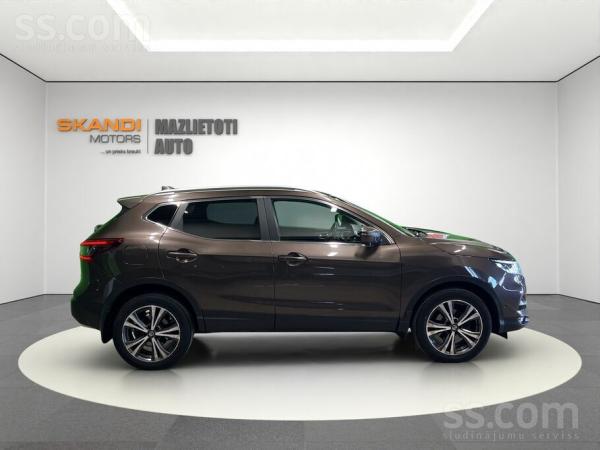 Brūns Nissan Qashqai 2018 Rīga, ar dzinēja tilpumu 1.20 L un nobraukumu 126 tūkst. km par 14990 €, foto 8 vietnē AUTOMOTO.COM.LV