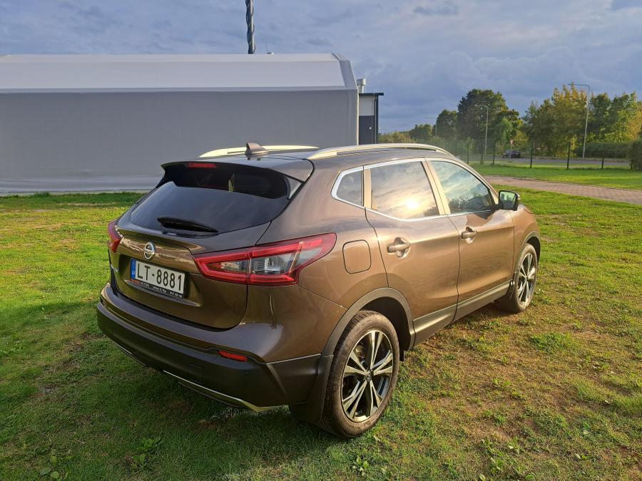 Brown Nissan Qashqai 2018 in Riga, with an engine capacity of 1.20 L and mileage of 164 thousand km for 10000 €, photo 9 on AUTOMOTO.COM.LV