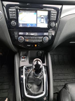 Brown Nissan Qashqai 2018 in Riga, with an engine capacity of 1.20 L and mileage of 164 thousand km for 10000 €, photo 14 on AUTOMOTO.COM.LV