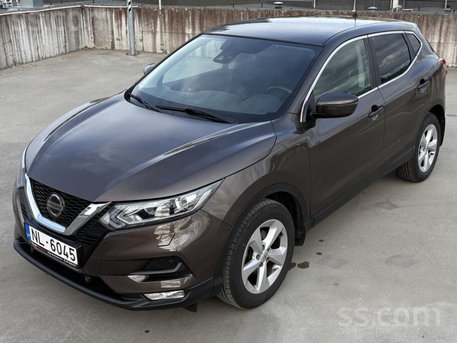 Brown Nissan Qashqai 2019 in Riga, with an engine capacity of 1.30 L and mileage of 84 thousand km for 16190 €, photo 1 on AUTOMOTO.COM.LV