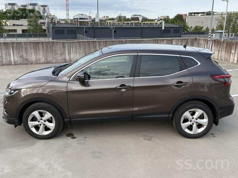 Brown Nissan Qashqai 2019 in Riga, with an engine capacity of 1.30 L and mileage of 84 thousand km for 16190 €, photo 7 on AUTOMOTO.COM.LV