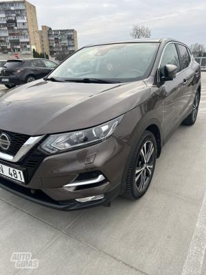 Brūns Nissan Qashqai 2019 Viļņa, ar dzinēja tilpumu 1.30 L un nobraukumu 82 tūkst. km par 14500 €, foto 5 vietnē AUTOMOTO.COM.LV