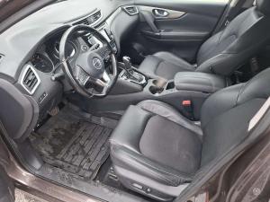 Brown Nissan Qashqai 2019 in Vilnius, with an engine capacity of 1.33 L and mileage of 259 thousand km for 9100 €, photo 10 on AUTOMOTO.COM.LV