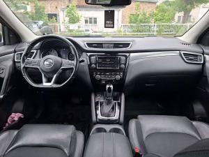 Brown Nissan Qashqai 2019 in Vilnius, with an engine capacity of 1.33 L and mileage of 259 thousand km for 9100 €, photo 13 on AUTOMOTO.COM.LV