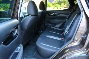 Brown Nissan Qashqai 2019 in Riga, with an engine capacity of 1.30 L and mileage of 90 thousand km for 12900 €, photo 17 on AUTOMOTO.COM.LV