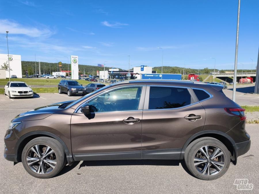 Brūns Nissan Qashqai 2019 Viļņa, ar dzinēja tilpumu 1.50 L un nobraukumu 232 tūkst. km par 9700 €, foto 1 vietnē AUTOMOTO.COM.LV