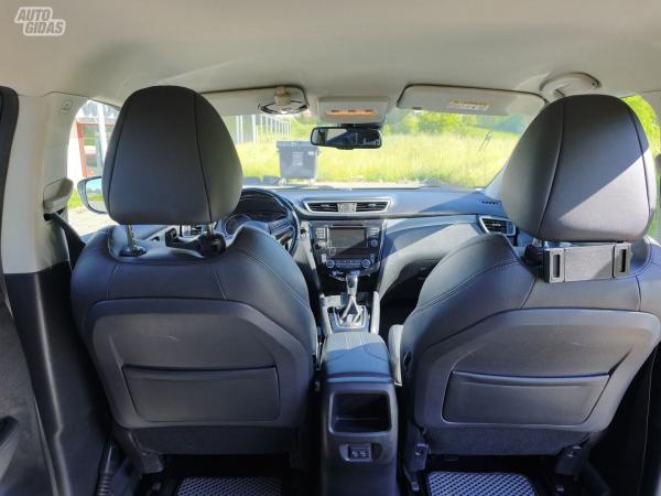 Brown Nissan Qashqai 2019 in Vilnius, with an engine capacity of 1.50 L and mileage of 232 thousand km for 9700 €, photo 9 on AUTOMOTO.COM.LV