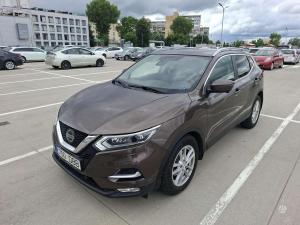 Brown Nissan Qashqai 2019 in Vilnius, with an engine capacity of 1.33 L and mileage of 258 thousand km for 8900 €, photo  on AUTOMOTO.COM.LV