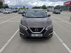 Brown Nissan Qashqai 2019 in Vilnius, with an engine capacity of 1.33 L and mileage of 258 thousand km for 8900 €, photo 3 on AUTOMOTO.COM.LV