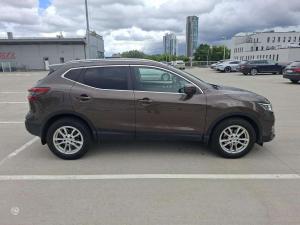 Brown Nissan Qashqai 2019 in Vilnius, with an engine capacity of 1.33 L and mileage of 258 thousand km for 8900 €, photo 5 on AUTOMOTO.COM.LV