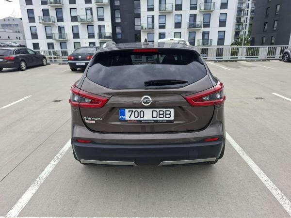 Brown Nissan Qashqai 2019 in Vilnius, with an engine capacity of 1.33 L and mileage of 258 thousand km for 8900 €, photo 6 on AUTOMOTO.COM.LV
