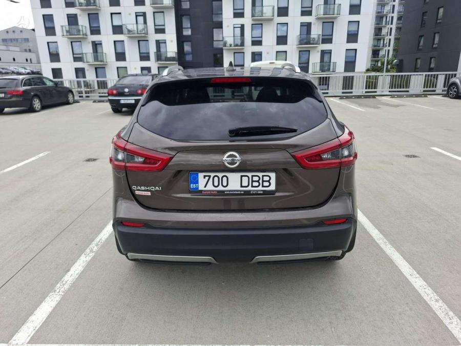 Brown Nissan Qashqai 2019 in Vilnius, with an engine capacity of 1.33 L and mileage of 258 thousand km for 8900 €, photo 7 on AUTOMOTO.COM.LV