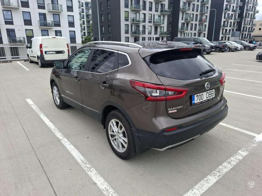 Brown Nissan Qashqai 2019 in Vilnius, with an engine capacity of 1.33 L and mileage of 258 thousand km for 8900 €, photo 8 on AUTOMOTO.COM.LV