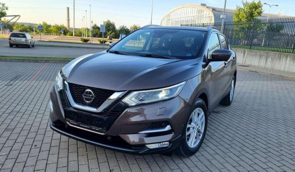 Brown Nissan Qashqai 2019 in Jonava, with an engine capacity of 1.33 L and mileage of 144 thousand km for 12600 €, photo 3 on AUTOMOTO.COM.LV