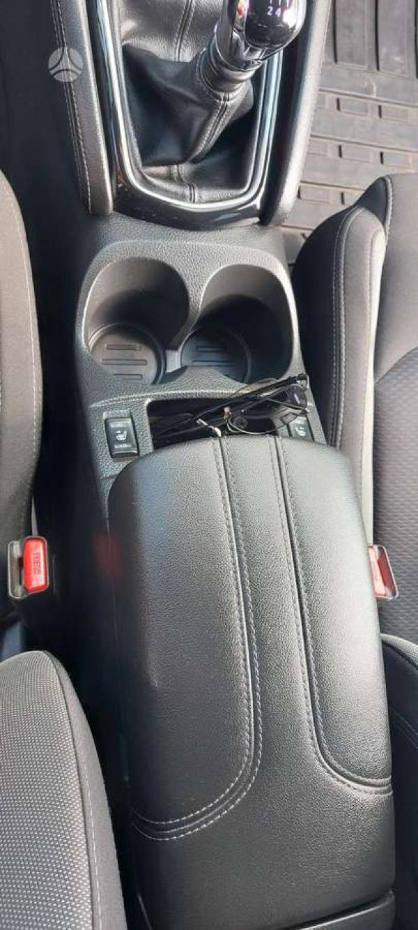 Brown Nissan Qashqai 2019 in Kedainiai, with an engine capacity of 1.33 L and mileage of 79 thousand km for 14500 €, photo 7 on AUTOMOTO.COM.LV