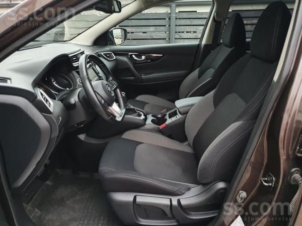 Brown Nissan Qashqai 2020 in Riga, with an engine capacity of 1.50 L and mileage of 81 thousand km for 15900 €, photo 8 on AUTOMOTO.COM.LV