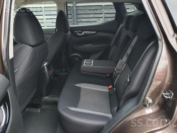 Brown Nissan Qashqai 2020 in Riga, with an engine capacity of 1.50 L and mileage of 81 thousand km for 15900 €, photo 9 on AUTOMOTO.COM.LV