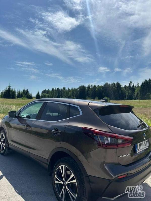 Brūns Nissan Qashqai 2020 Viļņa, ar dzinēja tilpumu 1.33 L un nobraukumu 75 tūkst. km par 14490 €, foto 4 vietnē AUTOMOTO.COM.LV