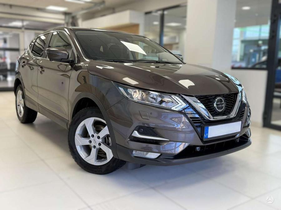 Brown Nissan Qashqai 2021 in Kaunas, with an engine capacity of 1.33 L and mileage of 51 thousand km for 17400 €, photo 3 on AUTOMOTO.COM.LV