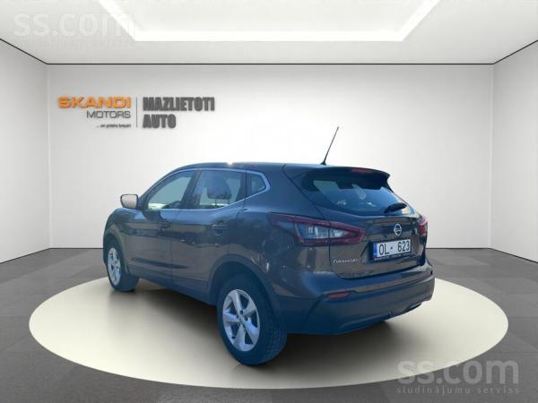 Brown Nissan Qashqai 2021 in Riga, with an engine capacity of 1.30 L and mileage of 116 thousand km for 15490 €, photo 4 on AUTOMOTO.COM.LV