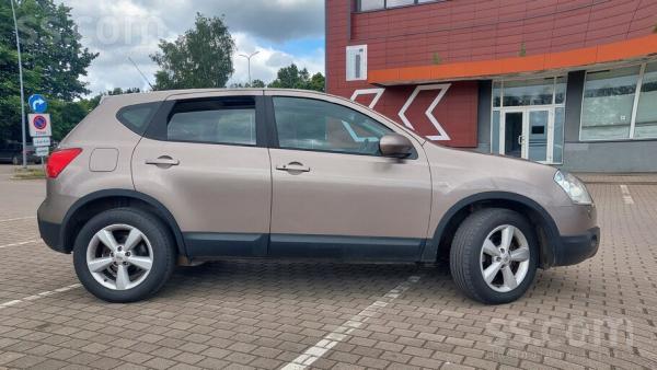 Brūns Nissan Qashqai 2007 Rīga, ar dzinēja tilpumu 2.00 L un nobraukumu 236 tūkst. km par 3650 €, foto 7 vietnē AUTOMOTO.COM.LV