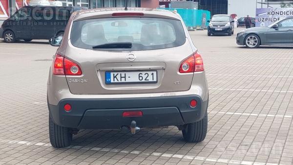 Brūns Nissan Qashqai 2007 Rīga, ar dzinēja tilpumu 2.00 L un nobraukumu 236 tūkst. km par 3650 €, foto 9 vietnē AUTOMOTO.COM.LV