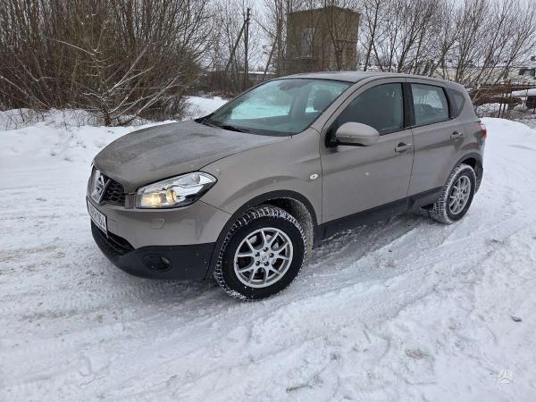 Brūns Nissan Qashqai 2012 Klaipėda, ar dzinēja tilpumu 1.60 L un nobraukumu 306 tūkst. km par 3100 €, foto 1 vietnē AUTOMOTO.COM.LV