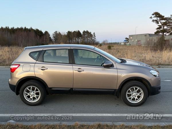 Brūns Nissan Qashqai 2012 Tallina, ar dzinēja tilpumu 1.60 L un nobraukumu 181 tūkst. km par 4990 €, foto 8 vietnē AUTOMOTO.COM.LV