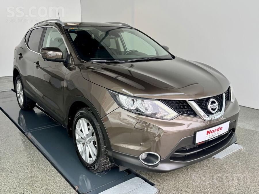 Brown Nissan Qashqai 2016 in Riga, with an engine capacity of 1.20 L and mileage of 70 thousand km for 10790 €, photo 3 on AUTOMOTO.COM.LV