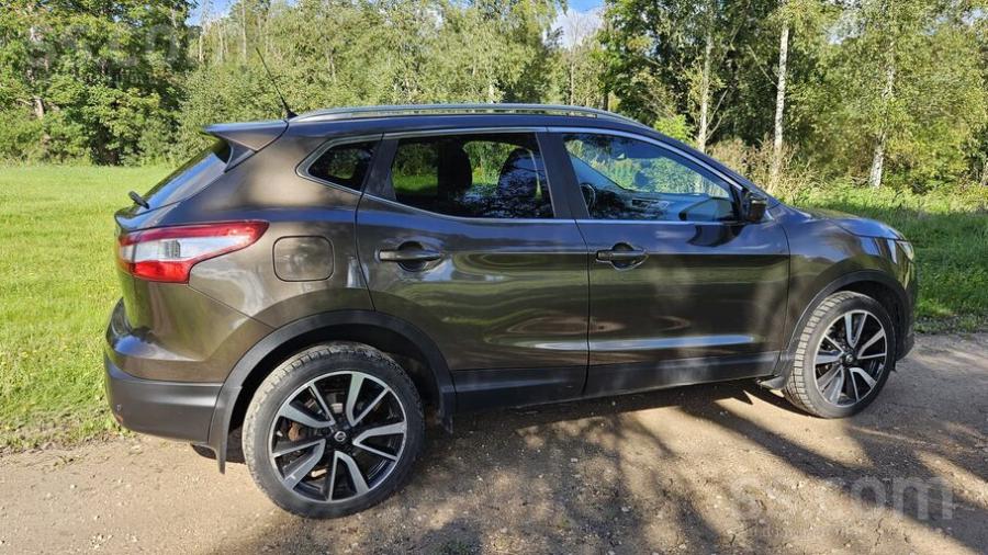 Brown Nissan Qashqai 2016 in Aizkraukle, with an engine capacity of 1.20 L and mileage of 138 thousand km for 7500 €, photo 3 on AUTOMOTO.COM.LV