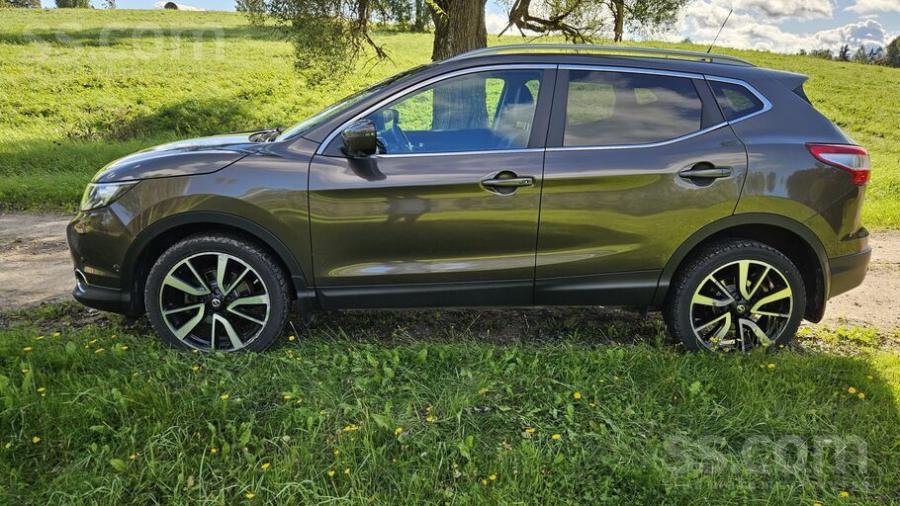 Brown Nissan Qashqai 2016 in Aizkraukle, with an engine capacity of 1.20 L and mileage of 138 thousand km for 7500 €, photo 17 on AUTOMOTO.COM.LV