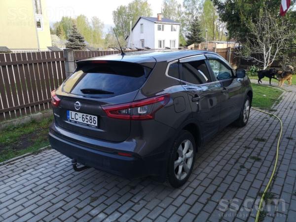 Brown Nissan Qashqai 2018 in Riga, with an engine capacity of 1.20 L and mileage of 231 thousand km for 8150 €, photo 4 on AUTOMOTO.COM.LV