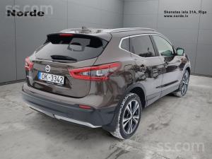 Brown Nissan Qashqai 2019 in Riga, with an engine capacity of 1.60 L and mileage of 92 thousand km for 15690 €, photo 3 on AUTOMOTO.COM.LV